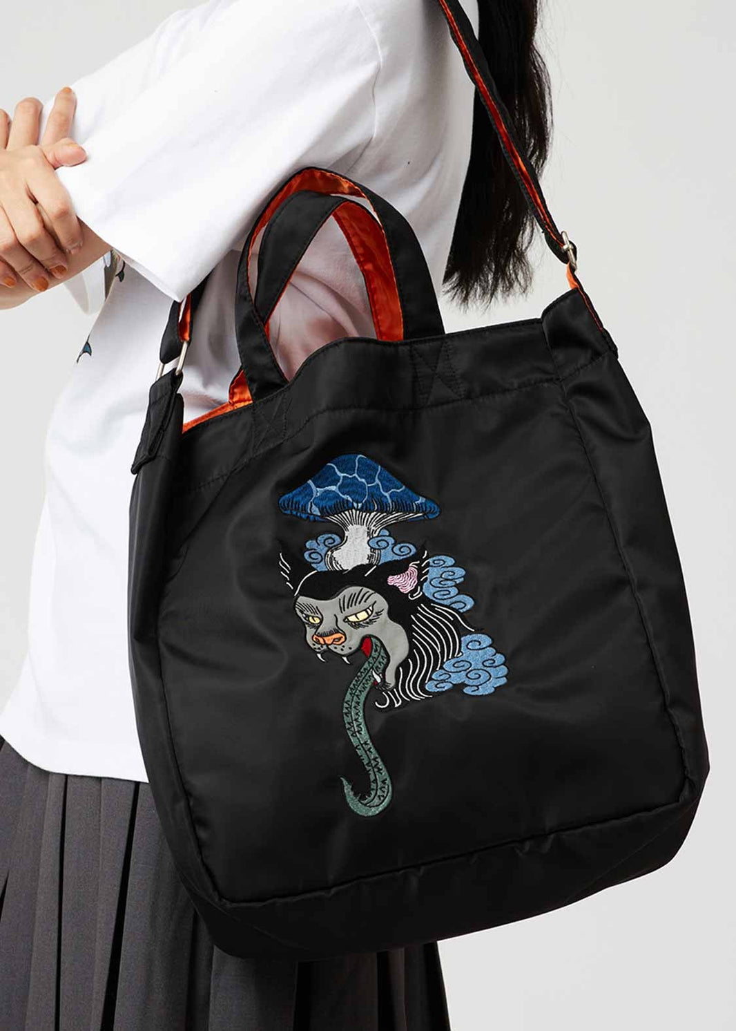 Accessories – Via Artists